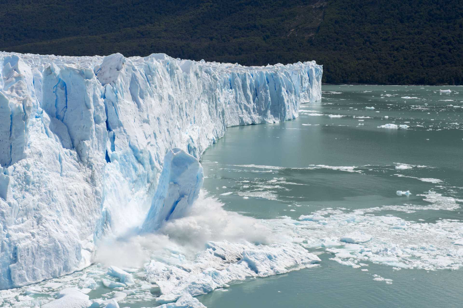 Could global warming be reversed by refreezing the polar regions?