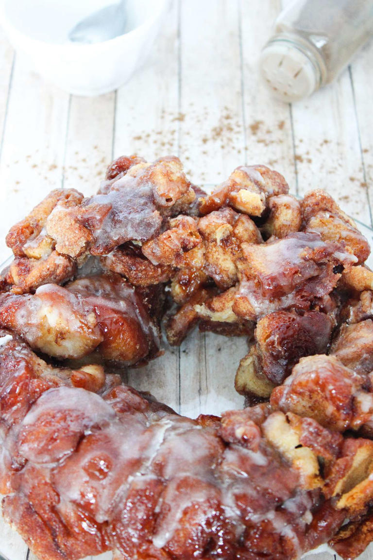 Cinnamon Roll Monkey Bread Recipe