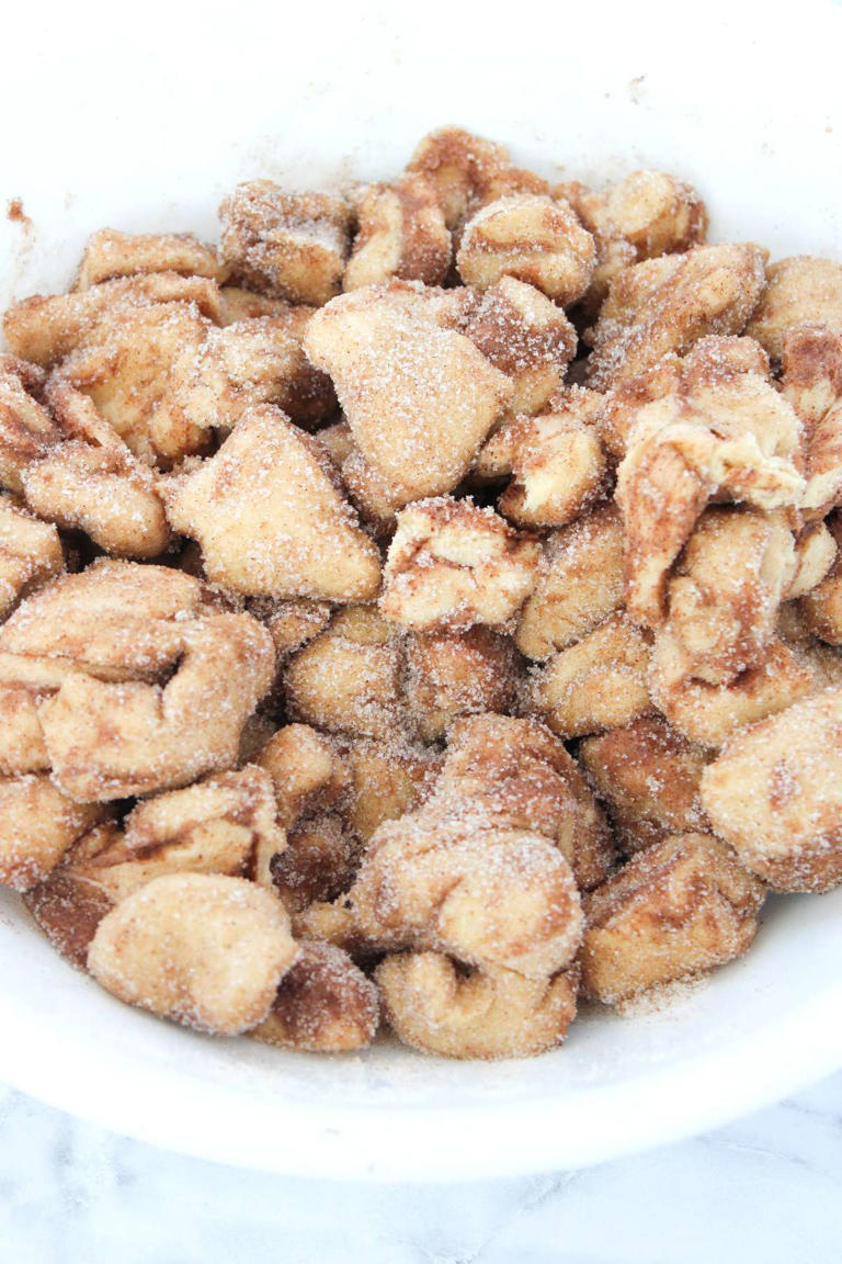 Cinnamon Roll Monkey Bread Recipe