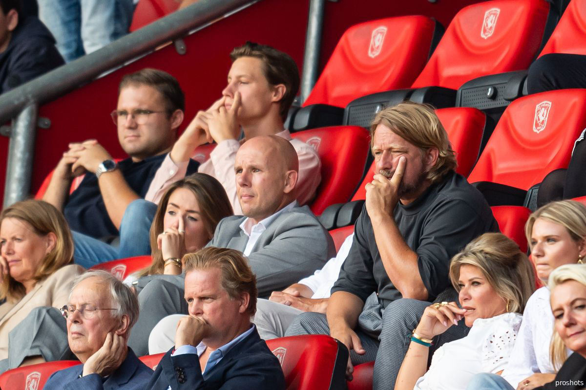 Rondom Ajax: Duel tussen FC Volendam en Ajax onder leiding van ... Rondom Ajax: Duel tussen FC Volendam en Ajax onder leiding van ...
