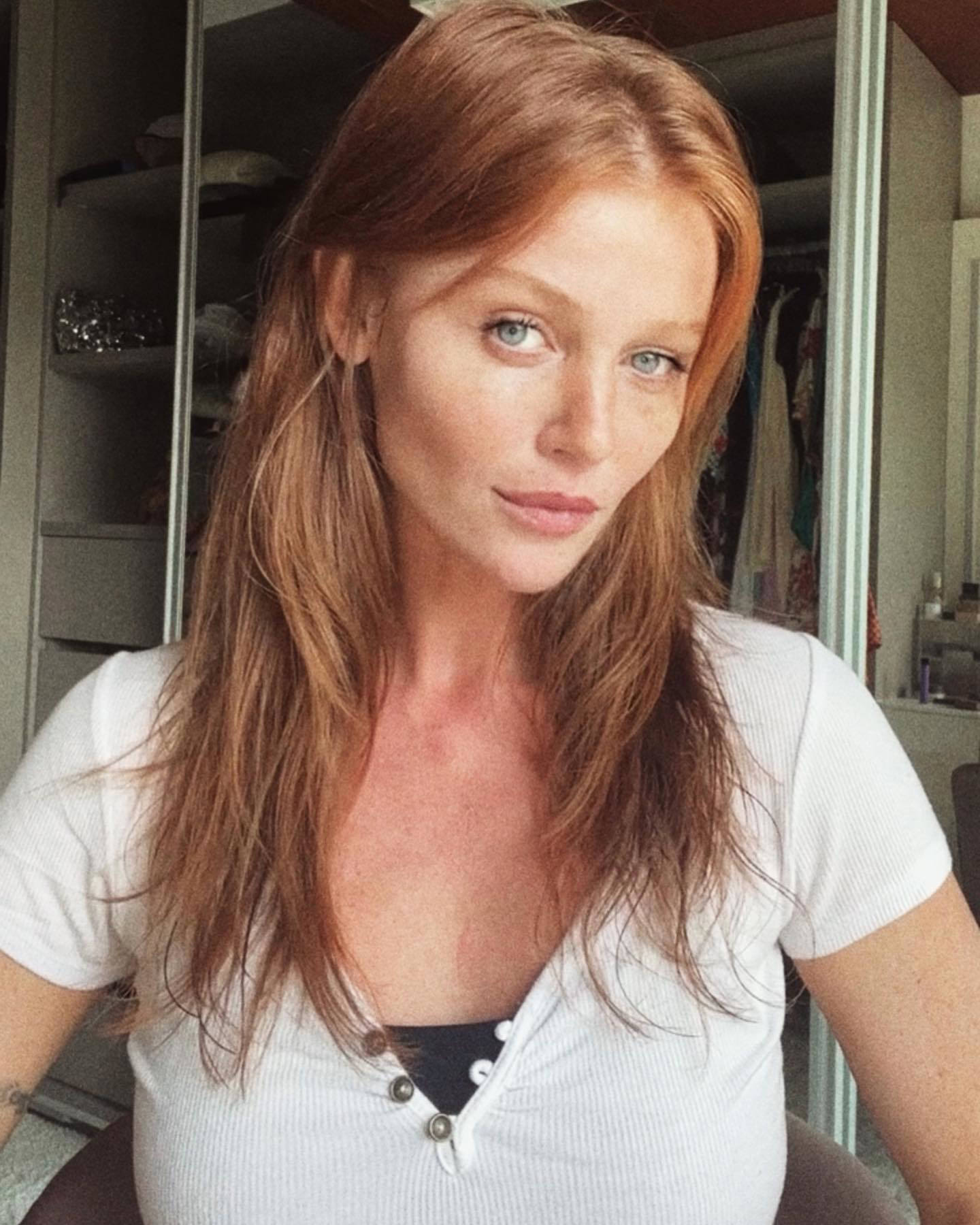 Saiba como Cintia Dicker, esposa de Pedro Scooby, perdeu 30 kg após o parto Saiba como Cintia Dicker, esposa de Pedro Scooby, perdeu 30 kg após o parto