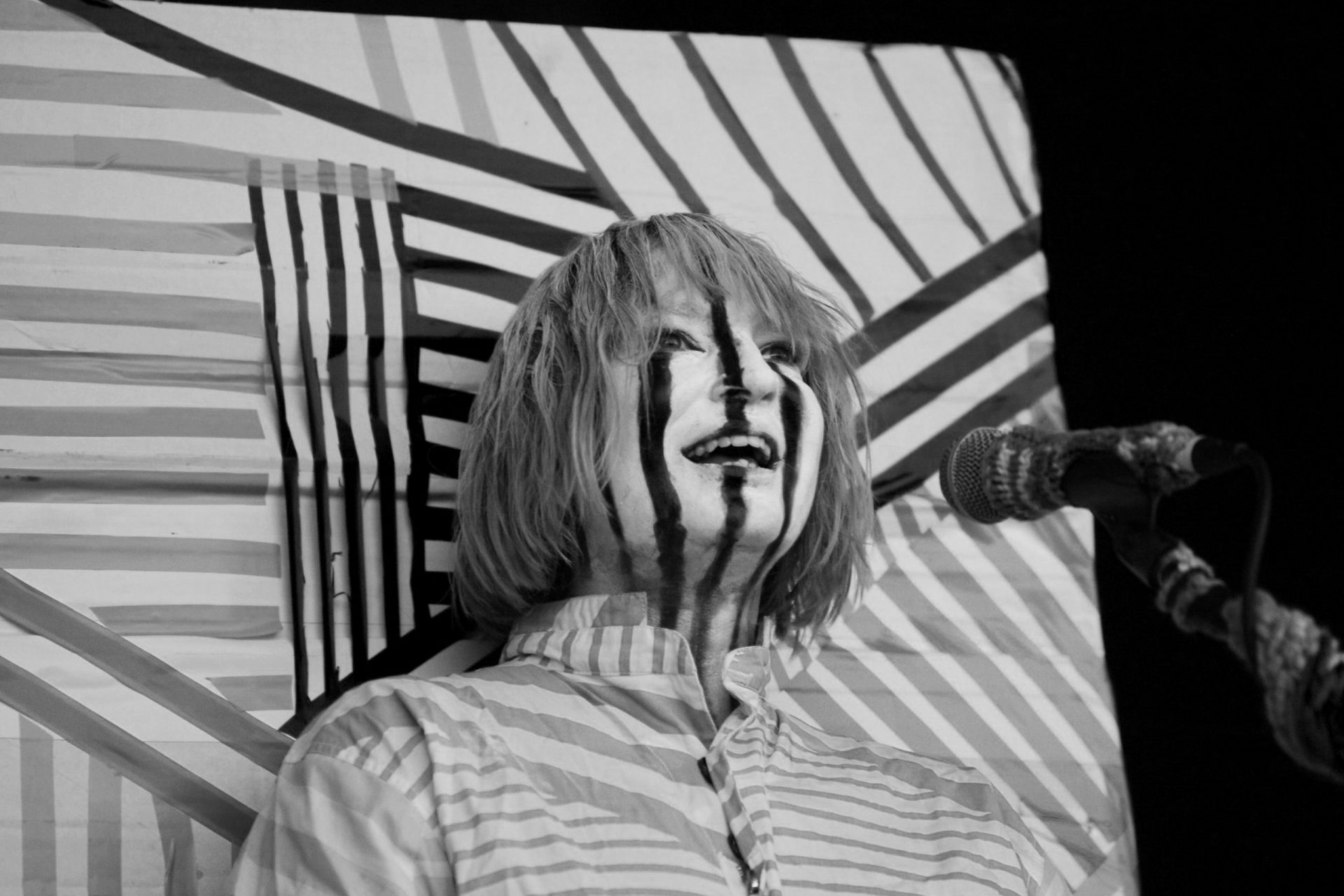 Sia, een mysterieuze zangeres: waarom bedekt ze haar gezicht?