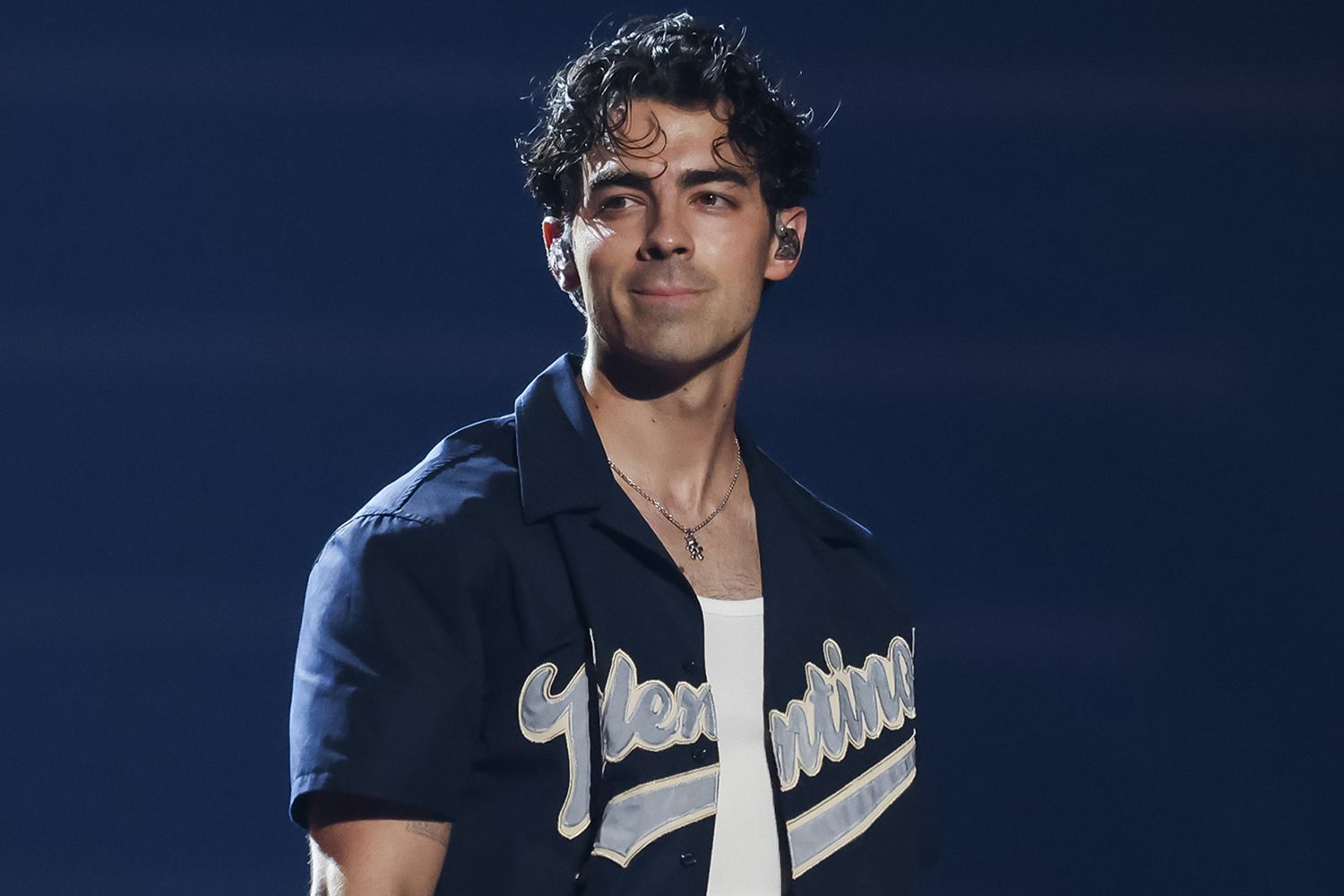 Joe Jonas Says He's 'Reliving Childhood' Through the Eyes of His 2 ...