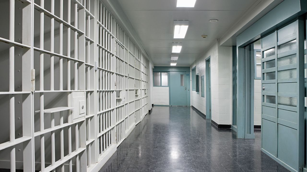 Deputy placed on leave for allegedly paralyzing inmate in Ohio jail