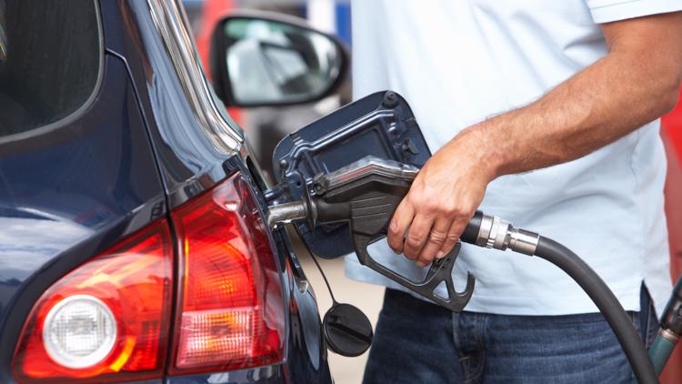Gas prices stagnate in January, reports GasBuddy