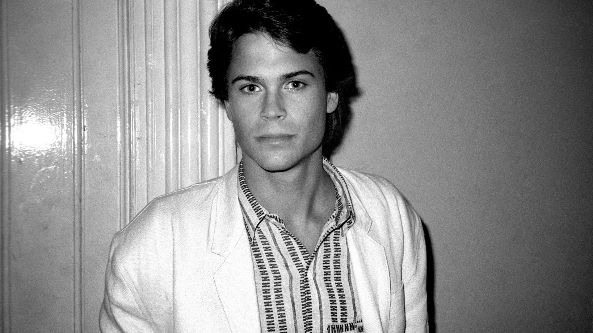 The Outsiders: Tom Cruise, Robert Lowe, and other young 80s' stars