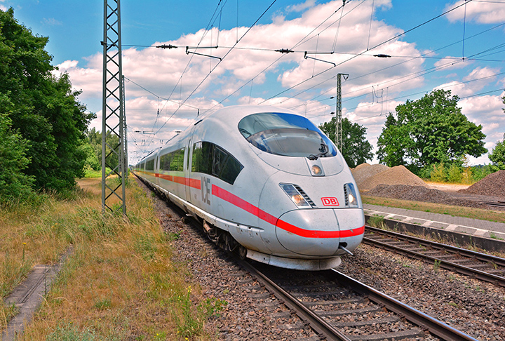 Trem vira atração turística por motivo curioso: ele é lento