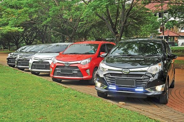 Mobil LCGC Favorit, 5 Alasan Pilih Toyota Calya dan Daihatsu Sigra