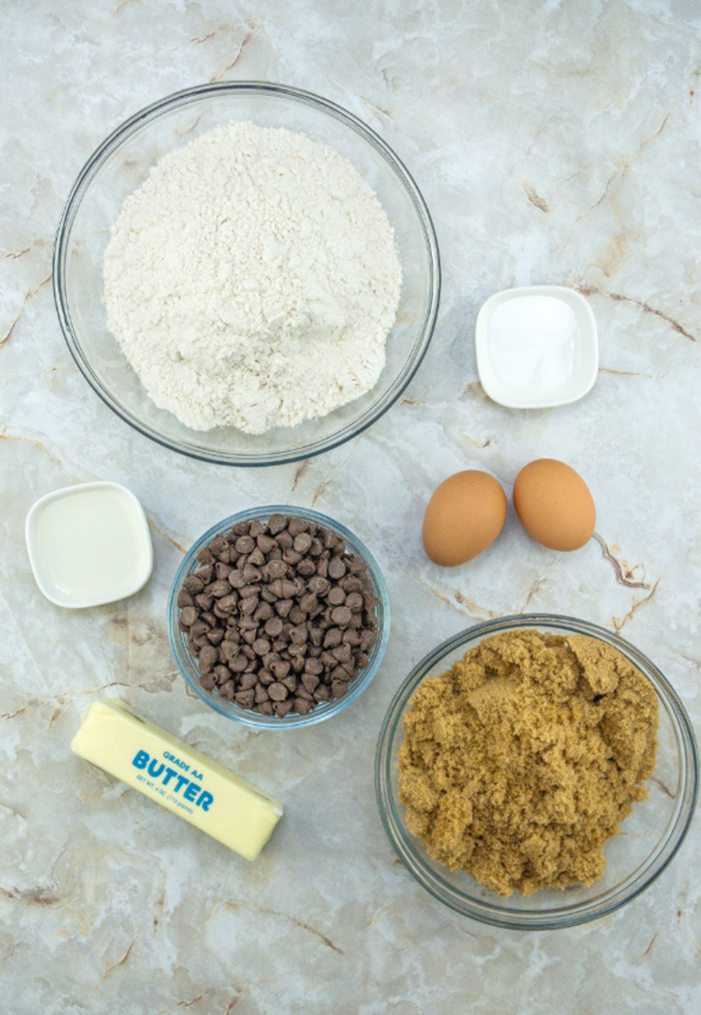 Make the Ultimate Easy Chocolate Chip Cookie Recipe