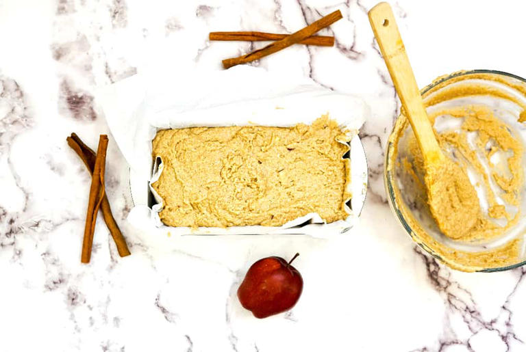 Easy 3 Ingredient Apple Spice Bread