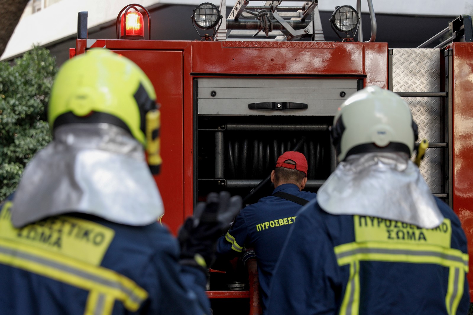 Θεσσαλονίκη: Φωτιά σε επιχείρηση επισκευής σκαφών
