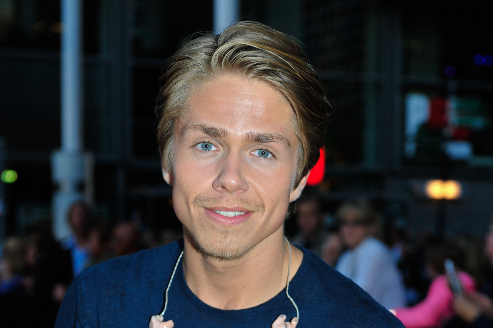 “André Hazes zou zich beter enkel profileren als artiest”