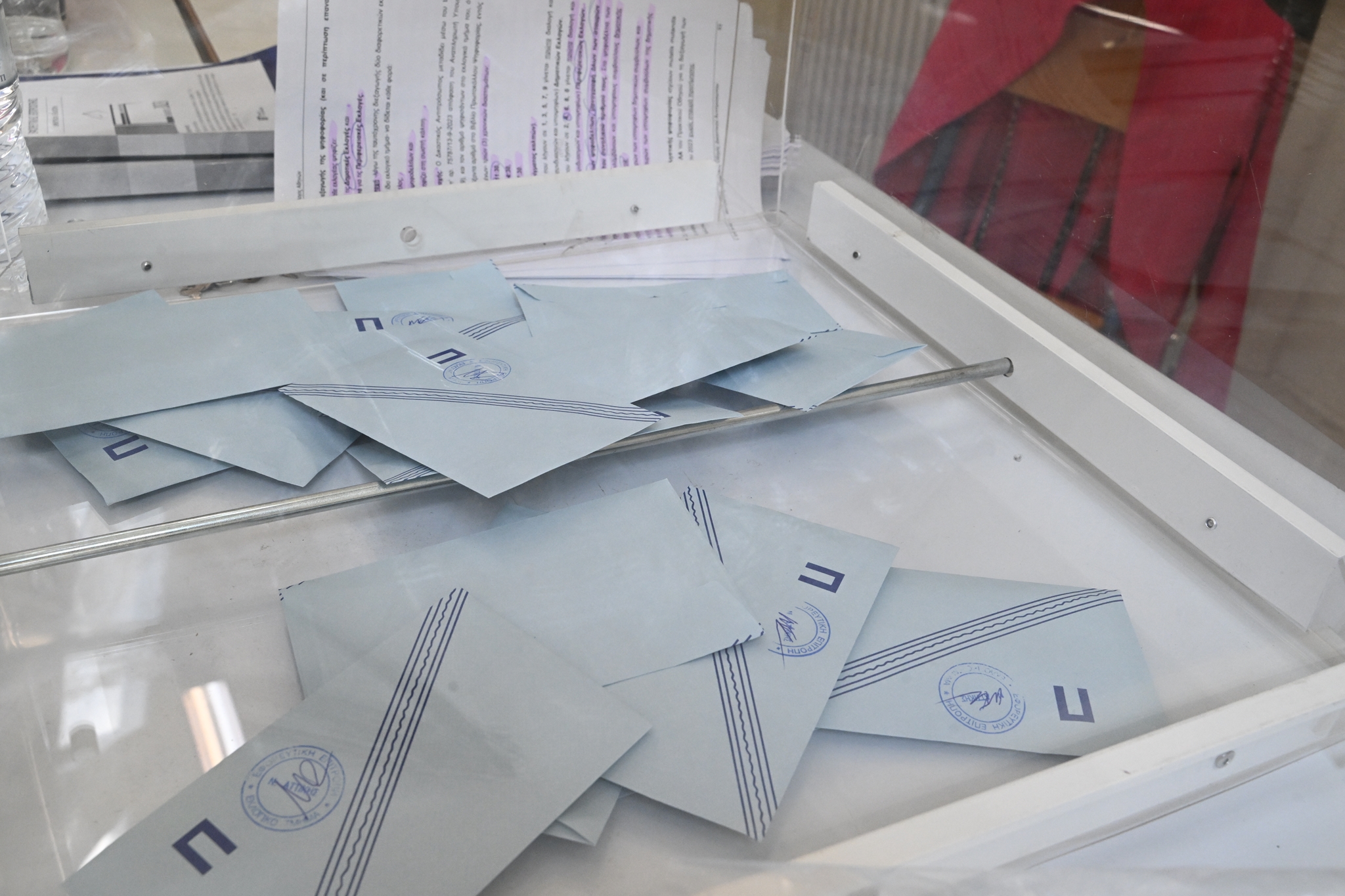 Δημοσκόπηση Palmos: Στο 29,3% η ΝΔ - Στο 20% το "ταβάνι" για κόμμα Αλ ...