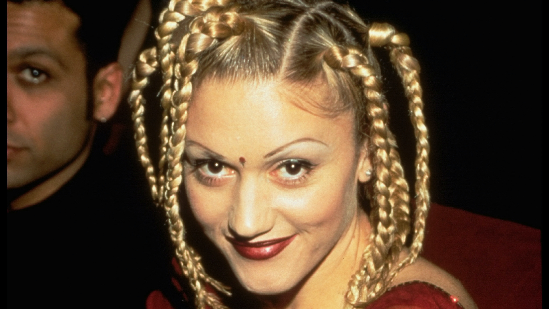 The History Of Make Up The Beautiful Bizarre And Bold Trends Of The Past