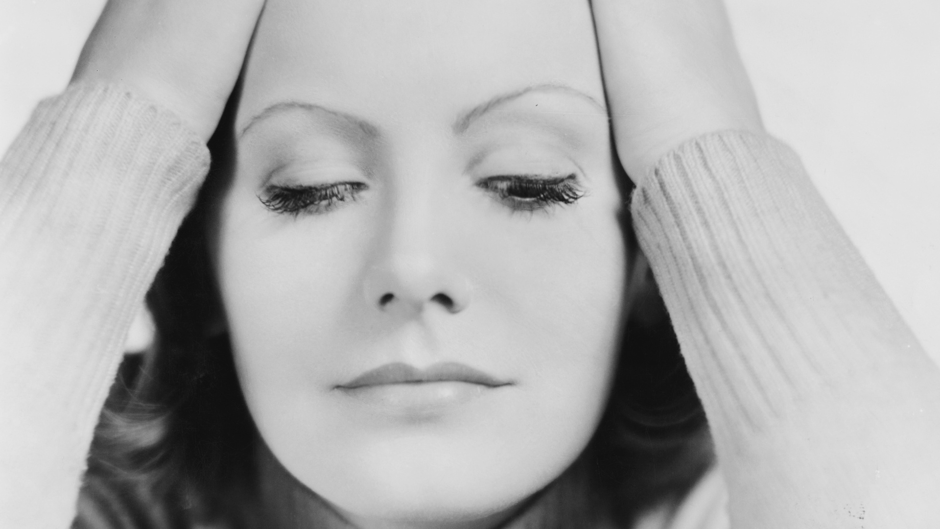 The history of make-up: the beautiful, bizarre and bold trends of the past!