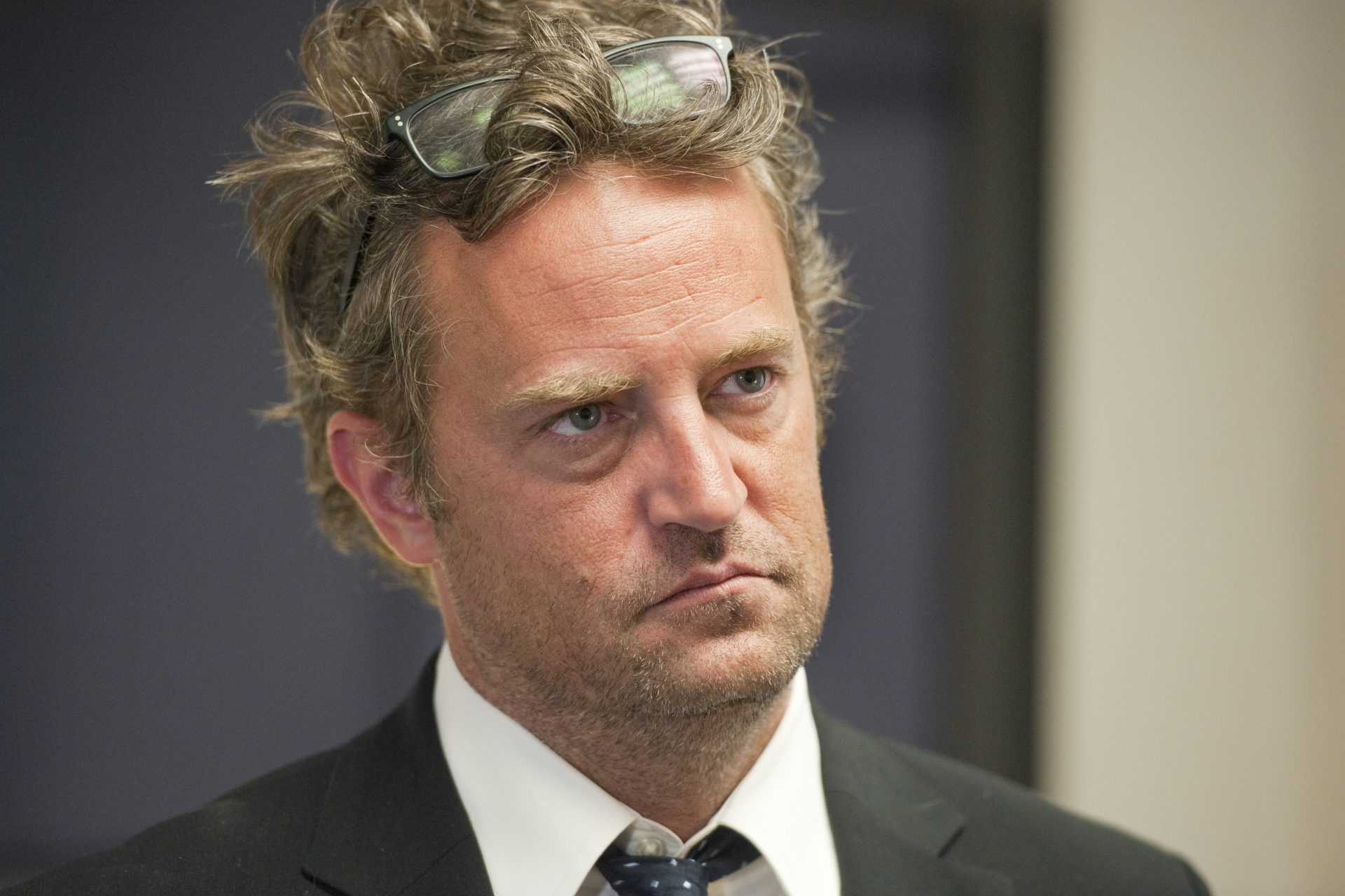 Hoe Matthew Perry jarenlang vocht tegen verslavingen