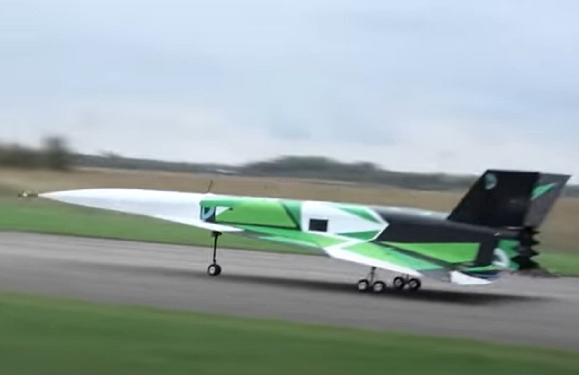 Fly from London to Sydney in 4 hours with this amazing airplane