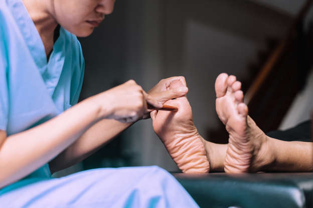Reflexología: ¿sabes lo importantes que son tus pies? Reflexología: ¿sabes lo importantes que son tus pies?
