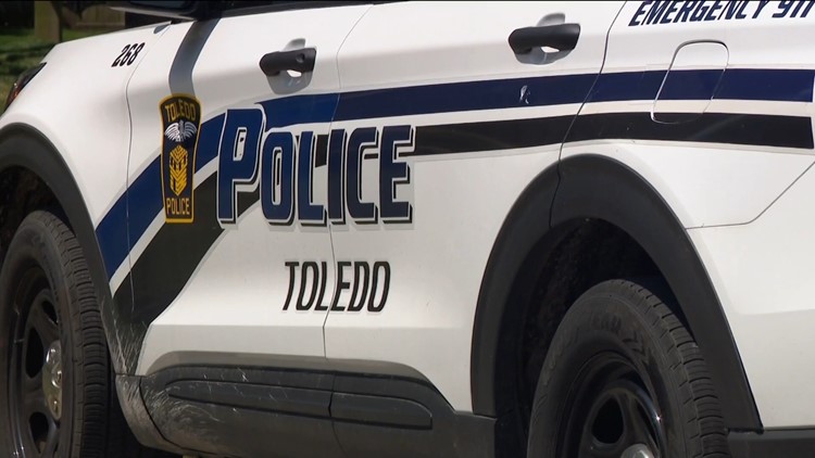 Toledo police officer accused of buying marijuana while on duty