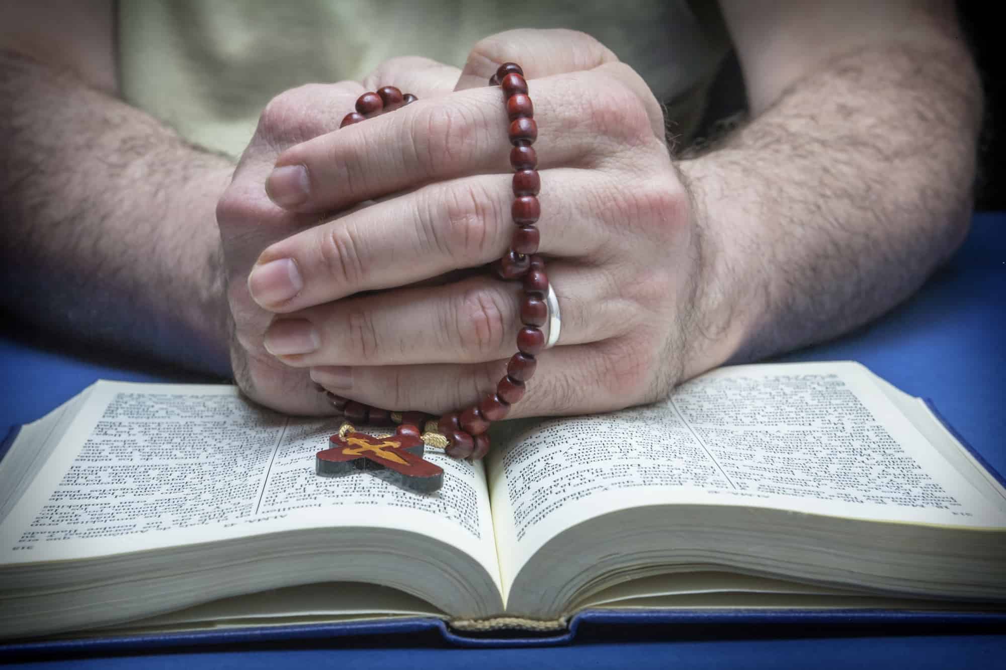 10 Commitments Religious People Have That Atheists Don't