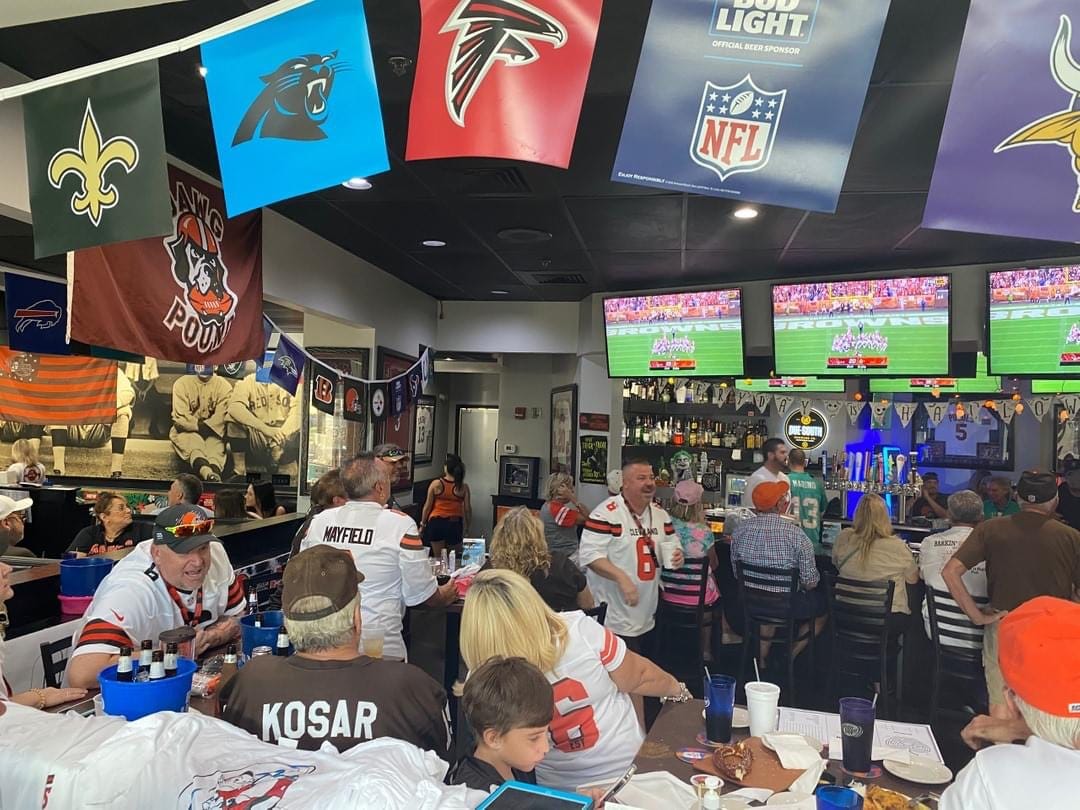 Sports bar season kick-off: Where to watch your fave teams and get good ...