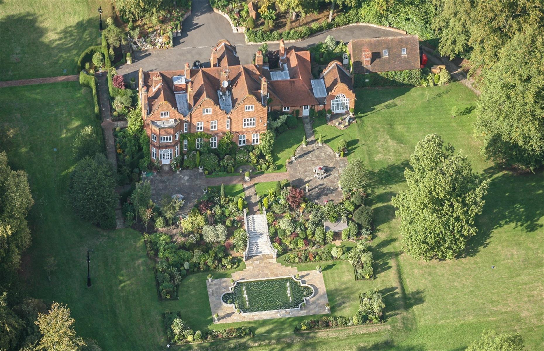 Inside the coolest rock star homes ever
