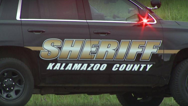 Man dies in Texas Township crash