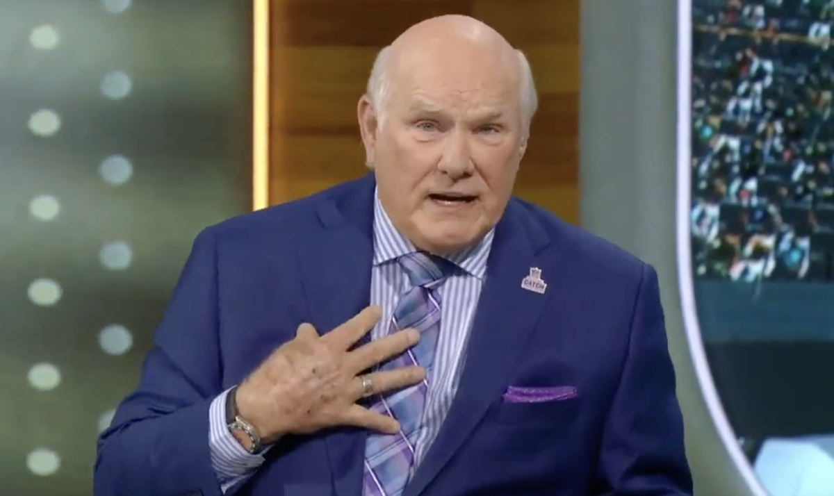 NFL Fans Calling For Terry Bradshaw To Retire After Sunday NFL Fans Calling For Terry Bradshaw To Retire After Sunday