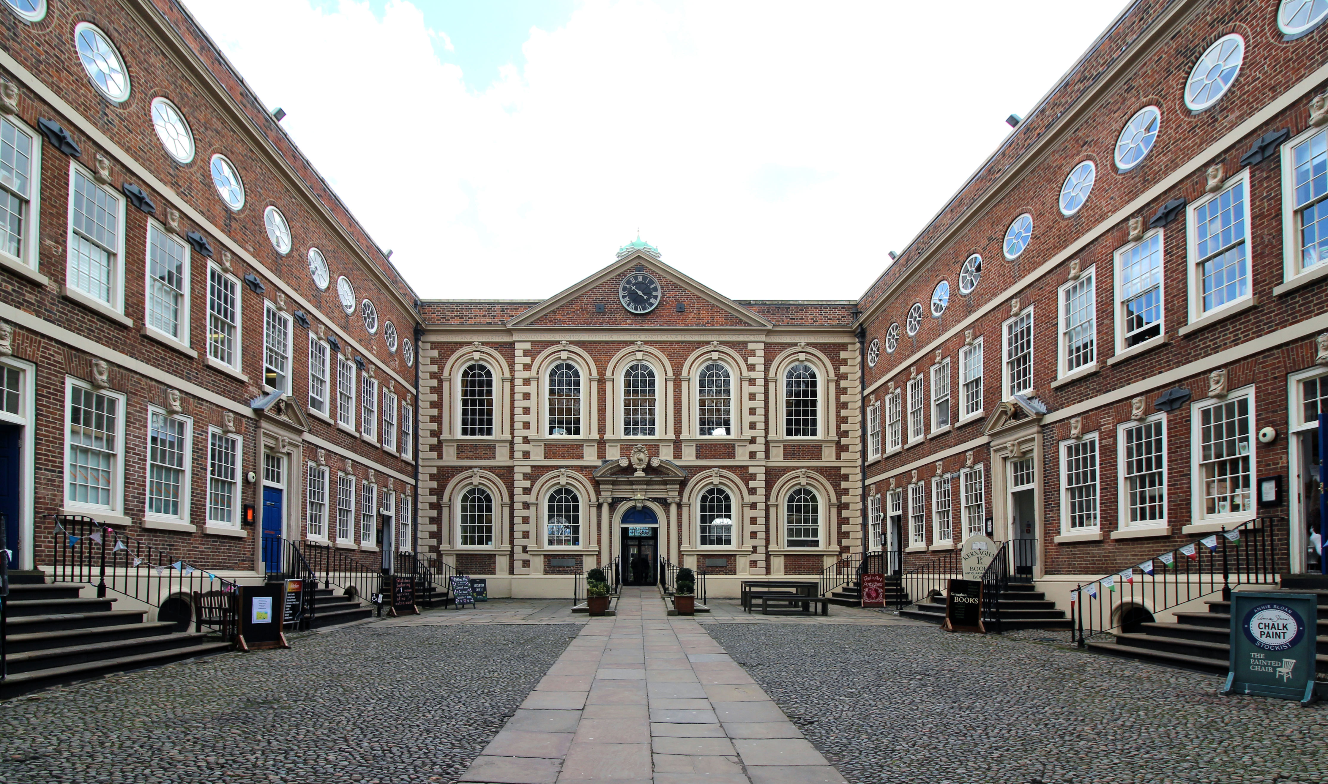 The fascinating story behind the oldest surviving building in Liverpool ...