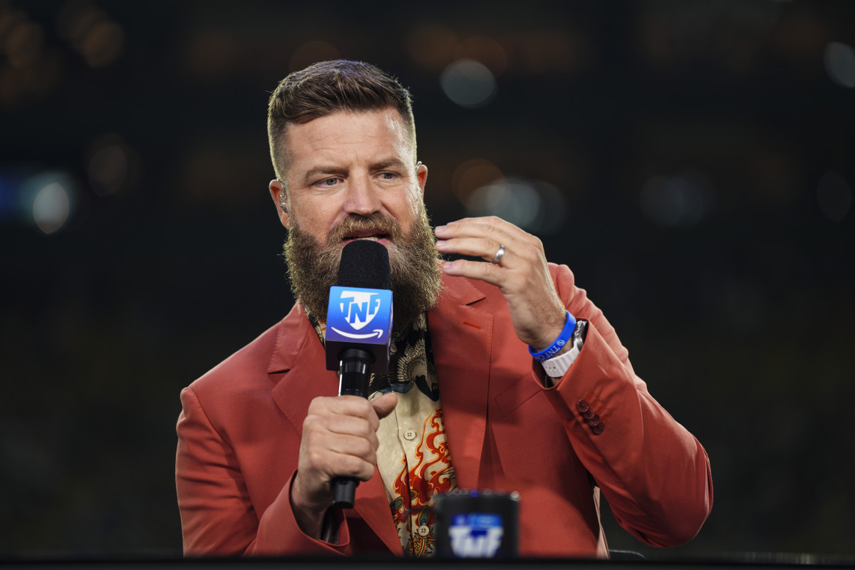 Ryan Fitzpatrick Calls Out Star NFL Quarterback For Lack Of Production