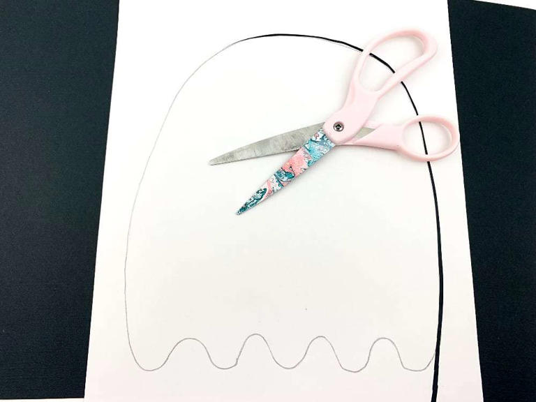 Easy Halloween Paper Ghost Craft for Kids