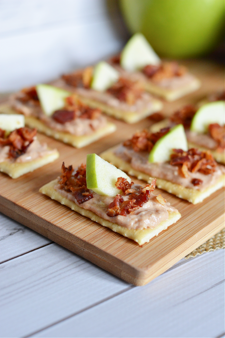 Quick and Easy Bacon Apple Cheese Appetizers Recipe