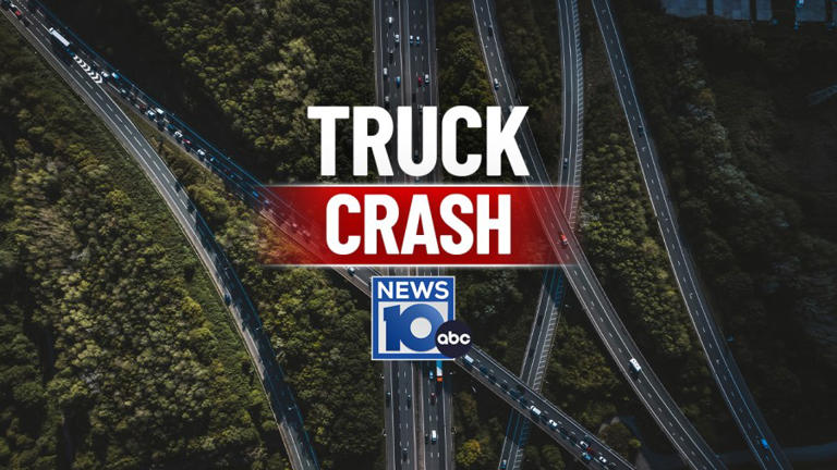 Lane reopens after Thruway dump truck rollover crash in Rotterdam