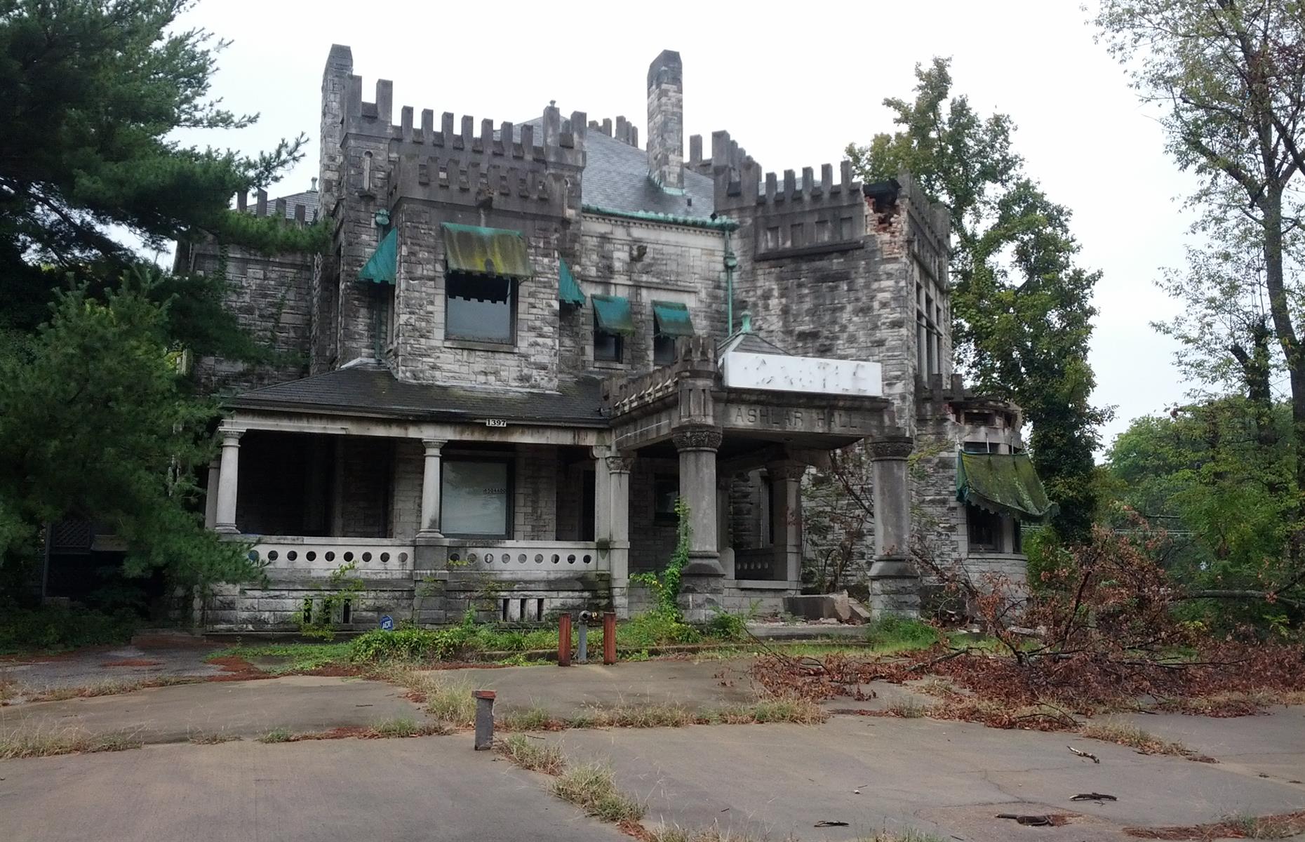 Step Inside Prince Mongo’s Abandoned Castle, Discover Its Fascinating ...