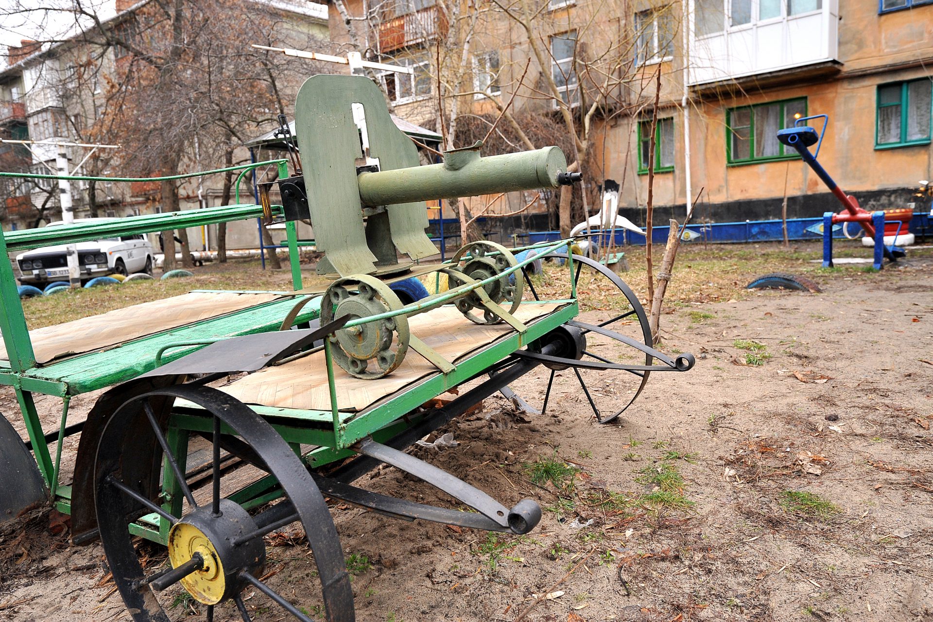 This is why Ukraine is still using a 140-year-old machine gun