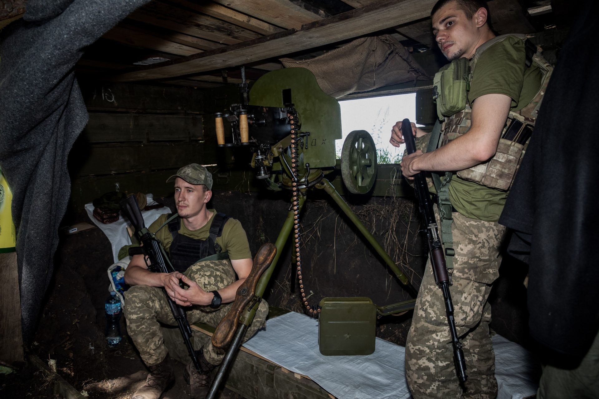 Ukraine is fielding a century old machine gun and its proving quite ...