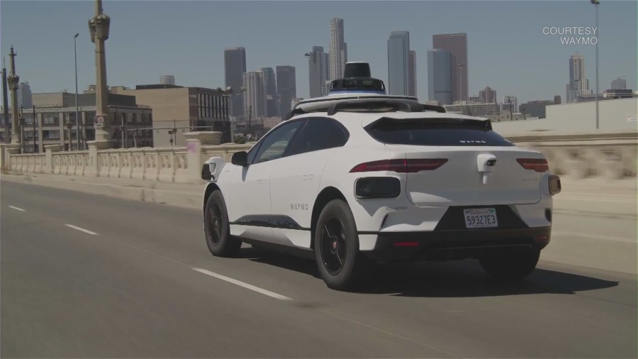 Driverless vehicles coming to Los Angeles freeways
