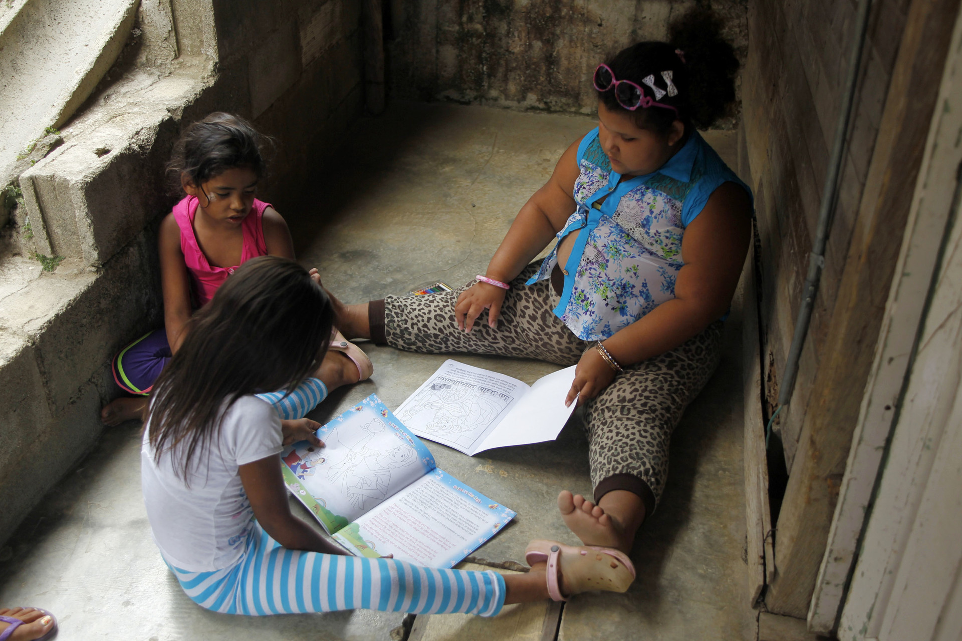 These 13 A-List Actors Played Background Characters Wayyyyy Before ...