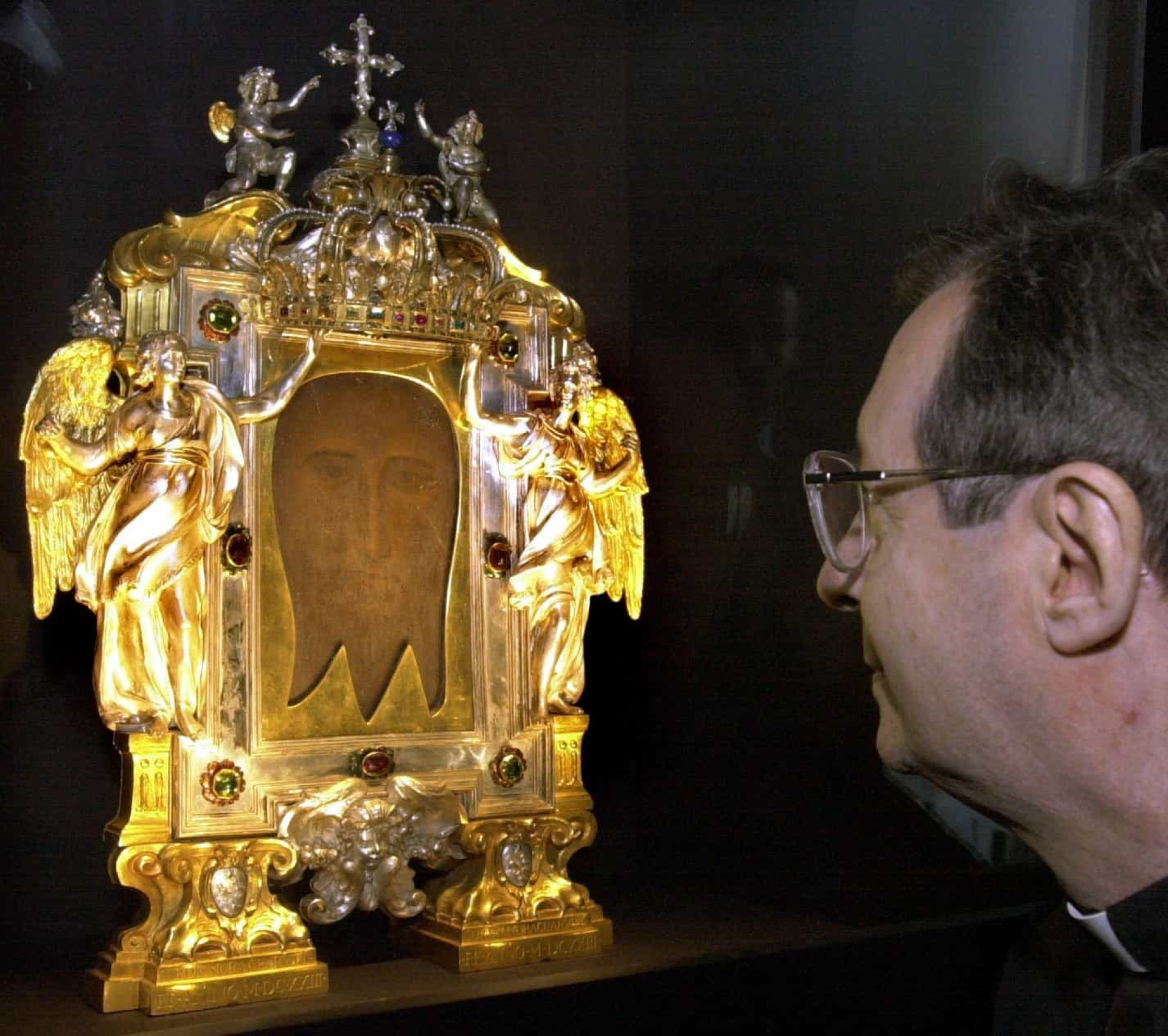 Famous religious relics and their histories