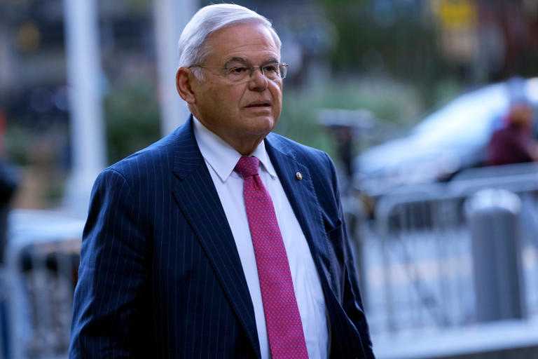 Bob Menendez' defense may blame wife Nadine Arslanian Menendez in ... Bob Menendez' defense may blame wife Nadine Arslanian Menendez in ...