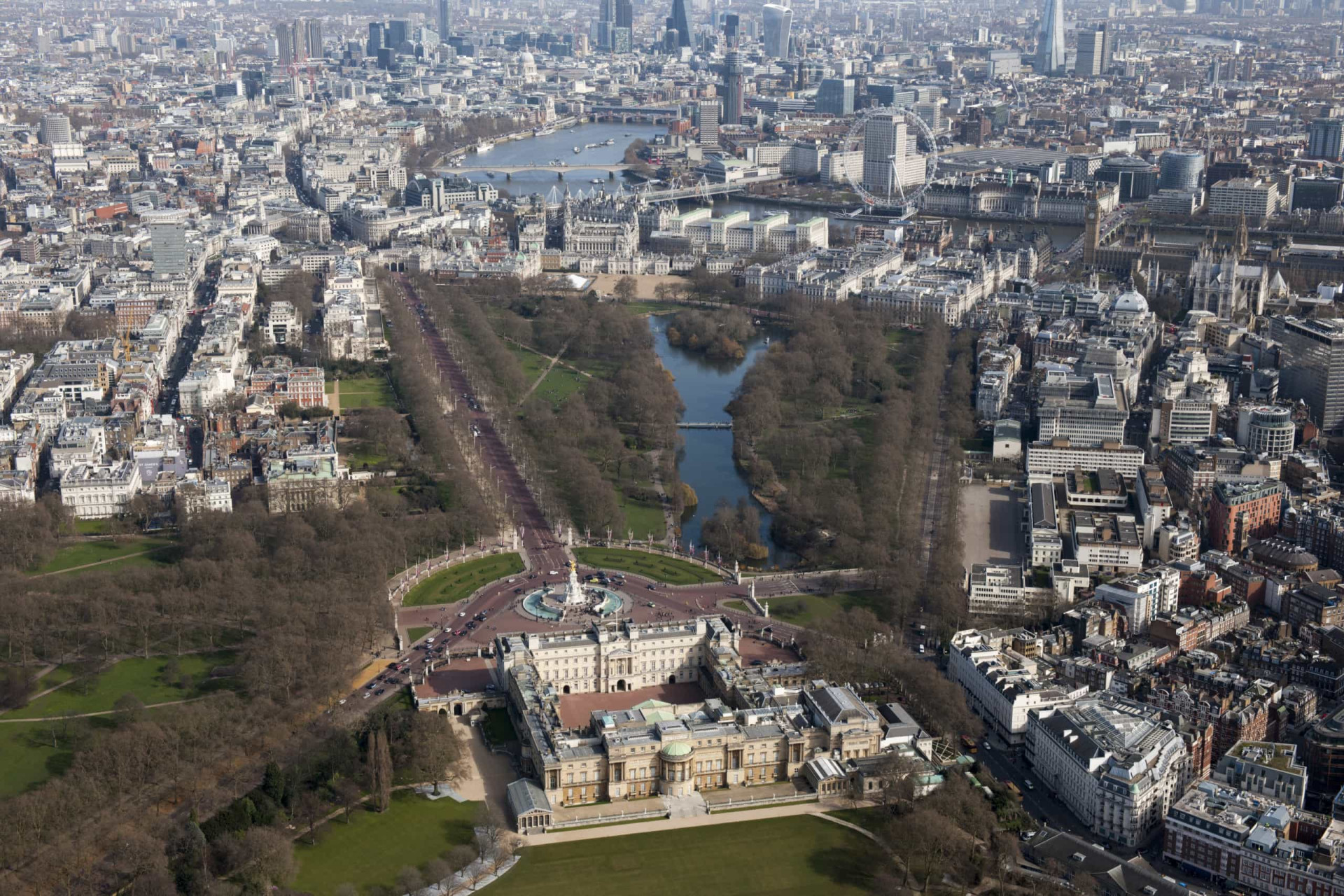 What it’s really like to live at Buckingham Palace