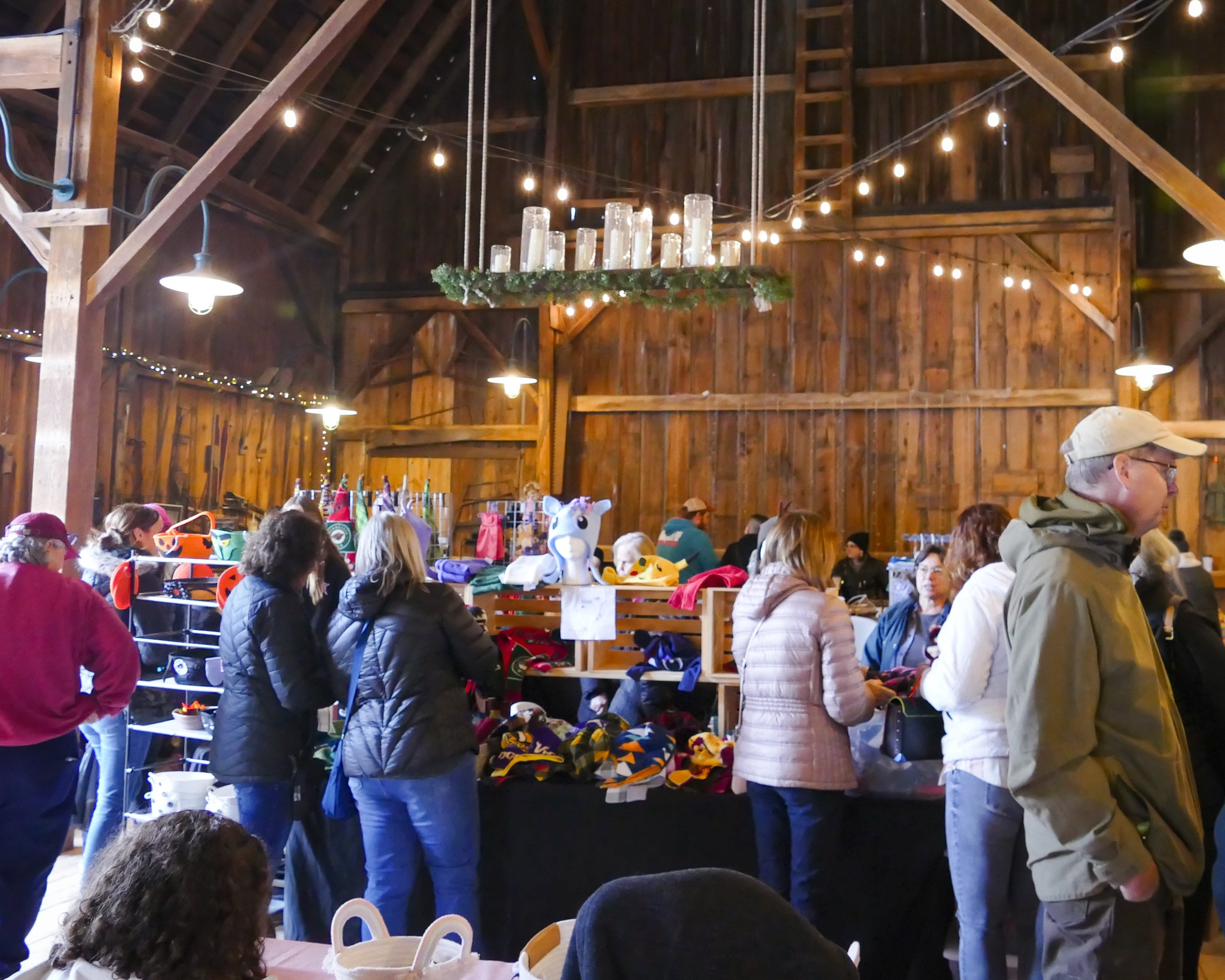 Big Red Barn Folk Arts and Crafters Fair in Maplewood