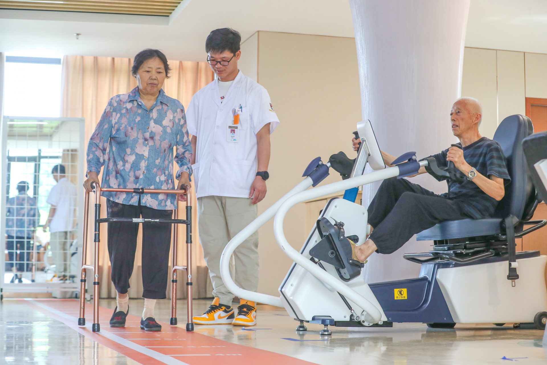 Longévité : combien de temps vivrons-nous en 2100