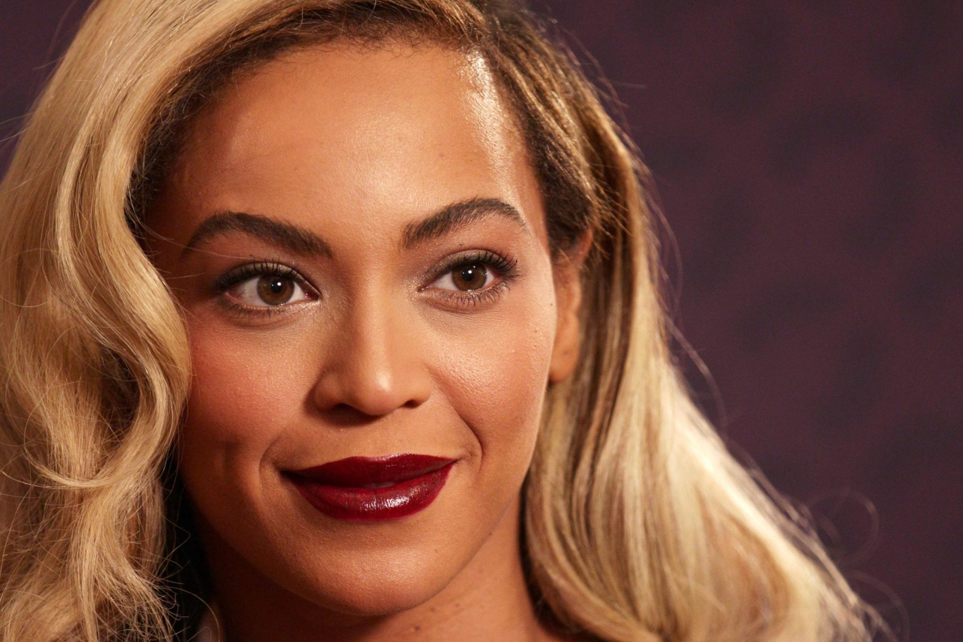 Celebridades que fueron engañadas por sus parejas