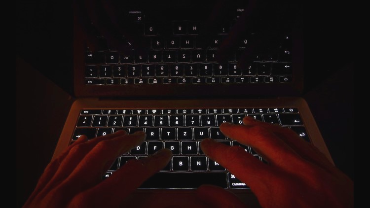 Stratford HS teacher used school computers to run Facebook scam: Police