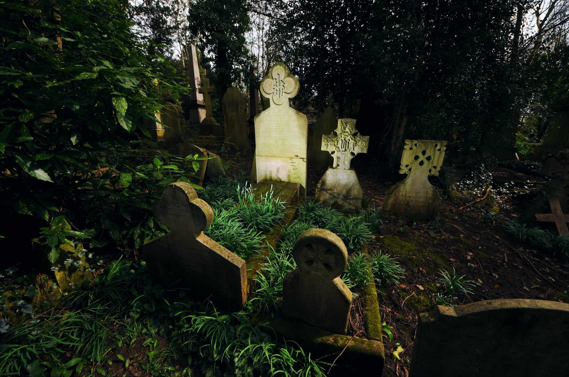 Famous people who were exhumed from their graves