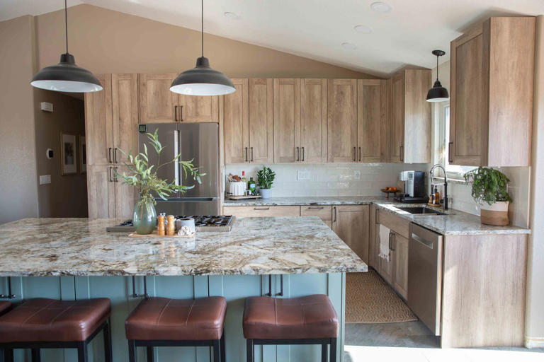 Confused Over Granite vs. Quartz? Here’s a Handy Guide