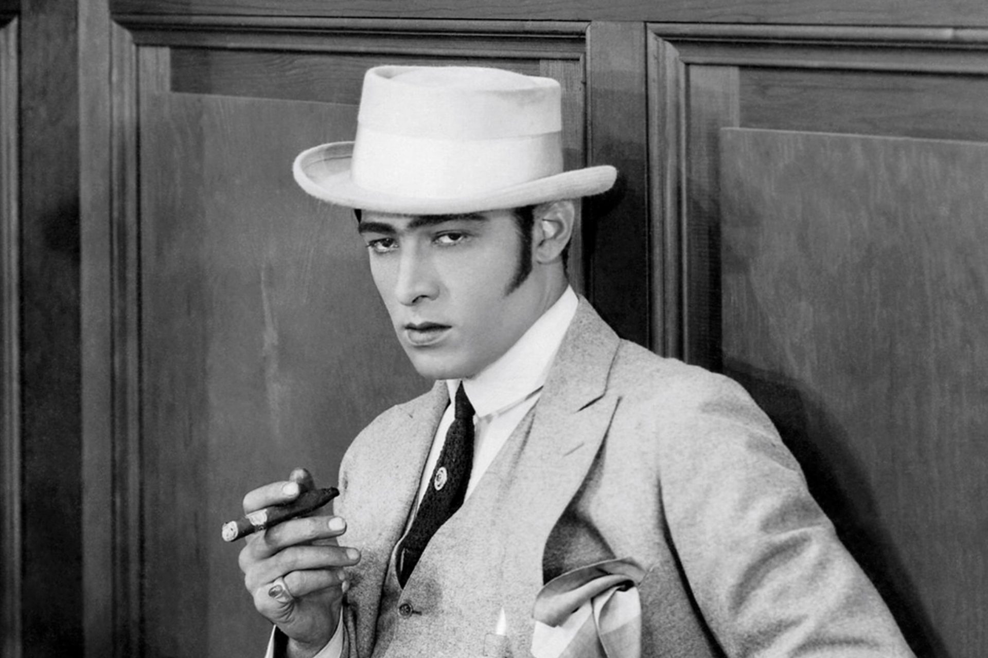 Rudolph Valentino: The spectacular life and death of Hollywood's first ...