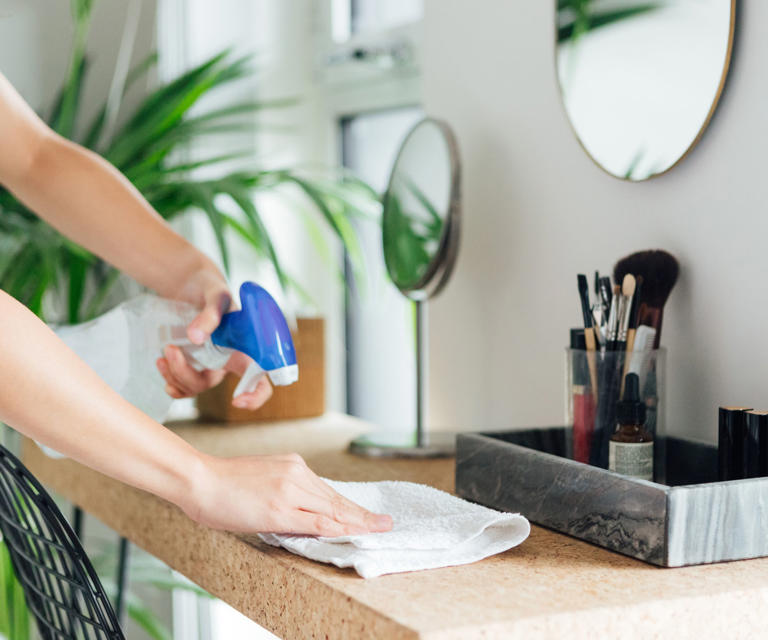 Experts Reveal How To Clean Quartzite Countertops In 4 Steps Avoid