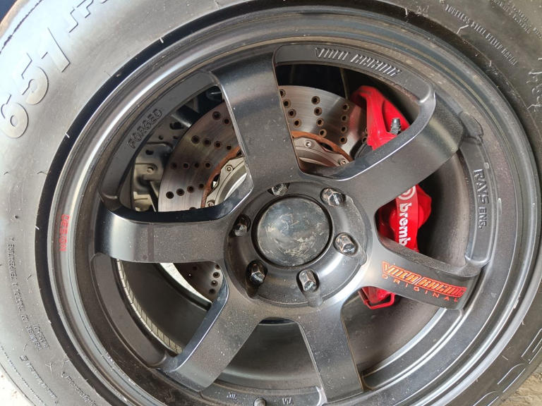 Tips Gampang Cek Bearing Roda Mobil Oblak, Bengkel Kasih Tahu